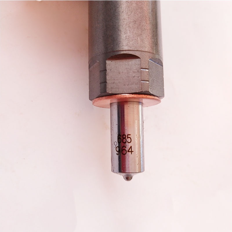 diesel common rail fuel injector 6M70 0445120006