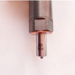 diesel common rail fuel injector 6M70 0445120006